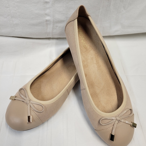Vionic | Shoes | Vionic Minna Ballet Flats | Poshmark